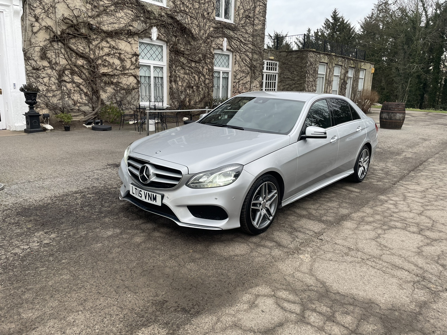 Mercedes-Benz E Class 3.0 E350 V6 BlueTEC AMG Line Saloon 4dr Diesel G ...