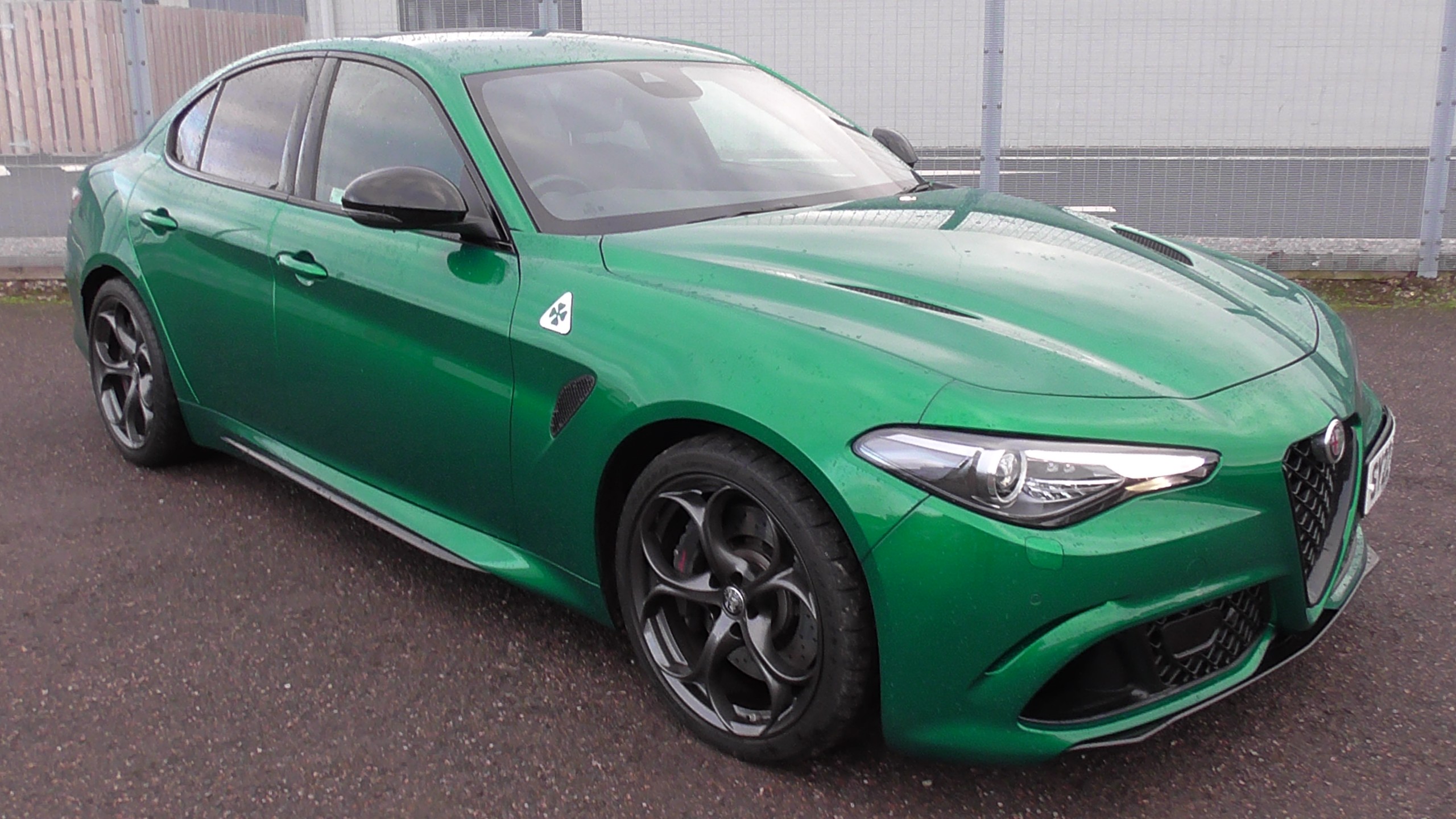 Alfa Romeo Giulia V6 Bi Turbo Quadrifoglio 4-Door 2022