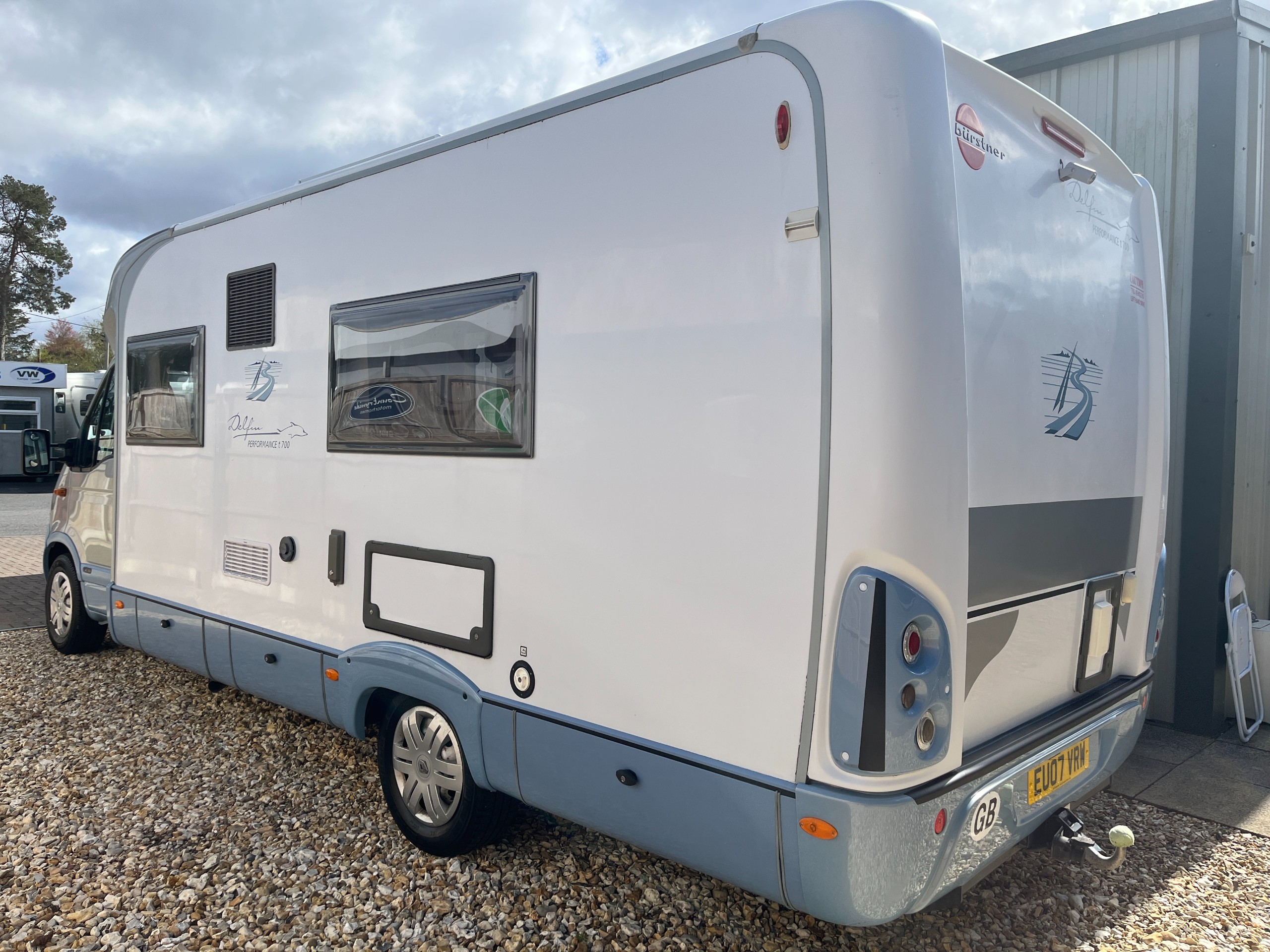 2007 Burstner Delfin T700 Multi-coloured