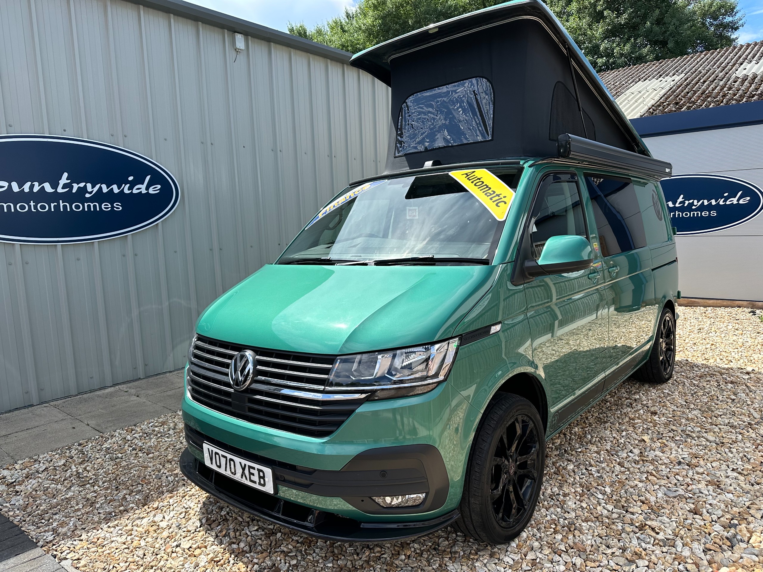 2020 Volkswagen Transporter Green