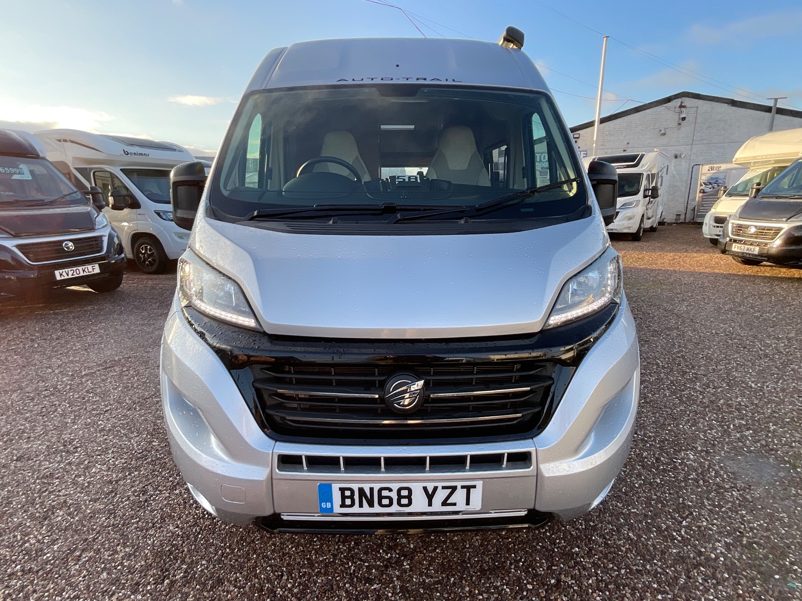 2018 Auto Trail V-line 635 Se Silver