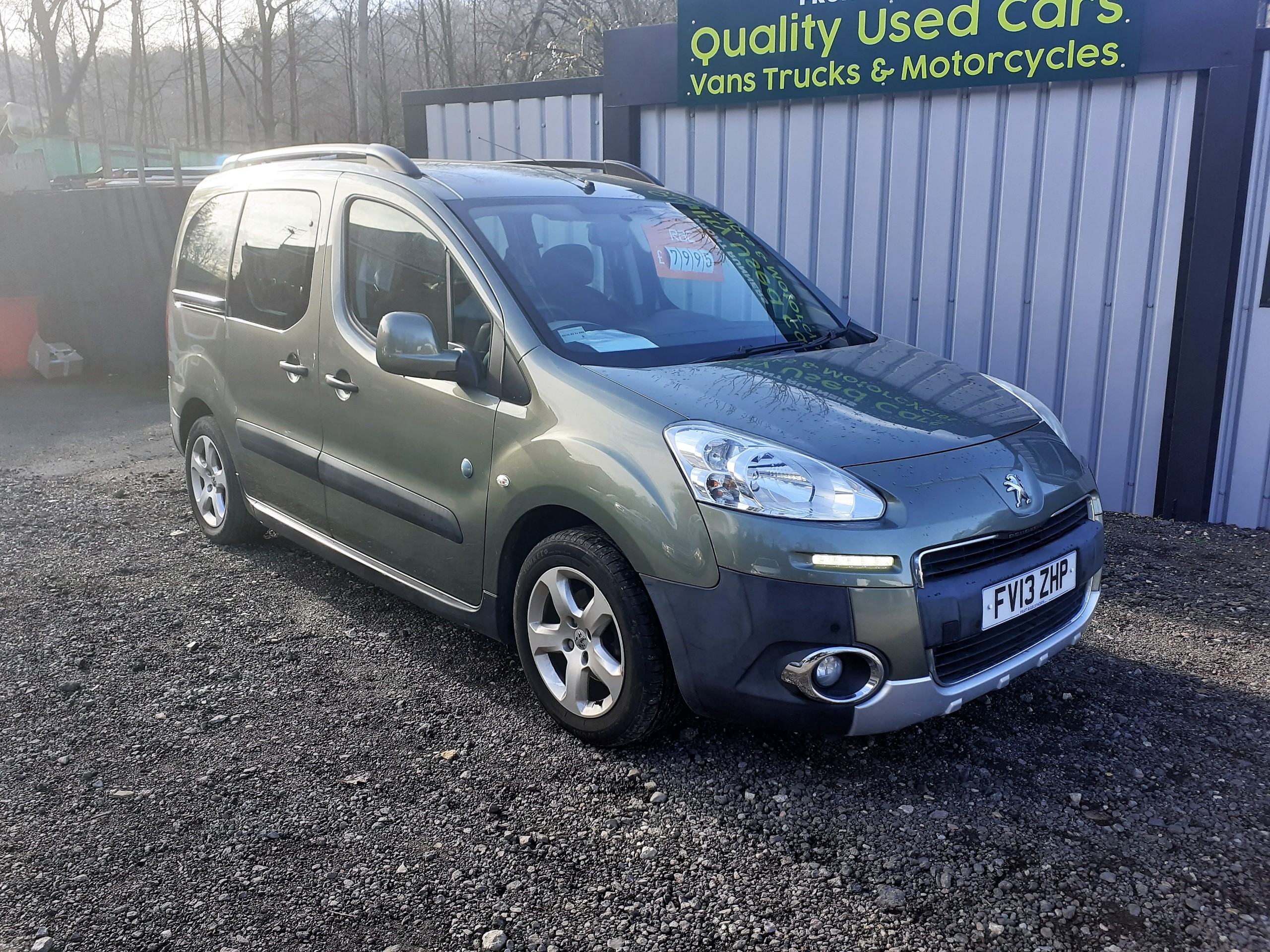 Peugeot Partner Tepee 1.6 HDi 92 Outdoor 5dr 2013