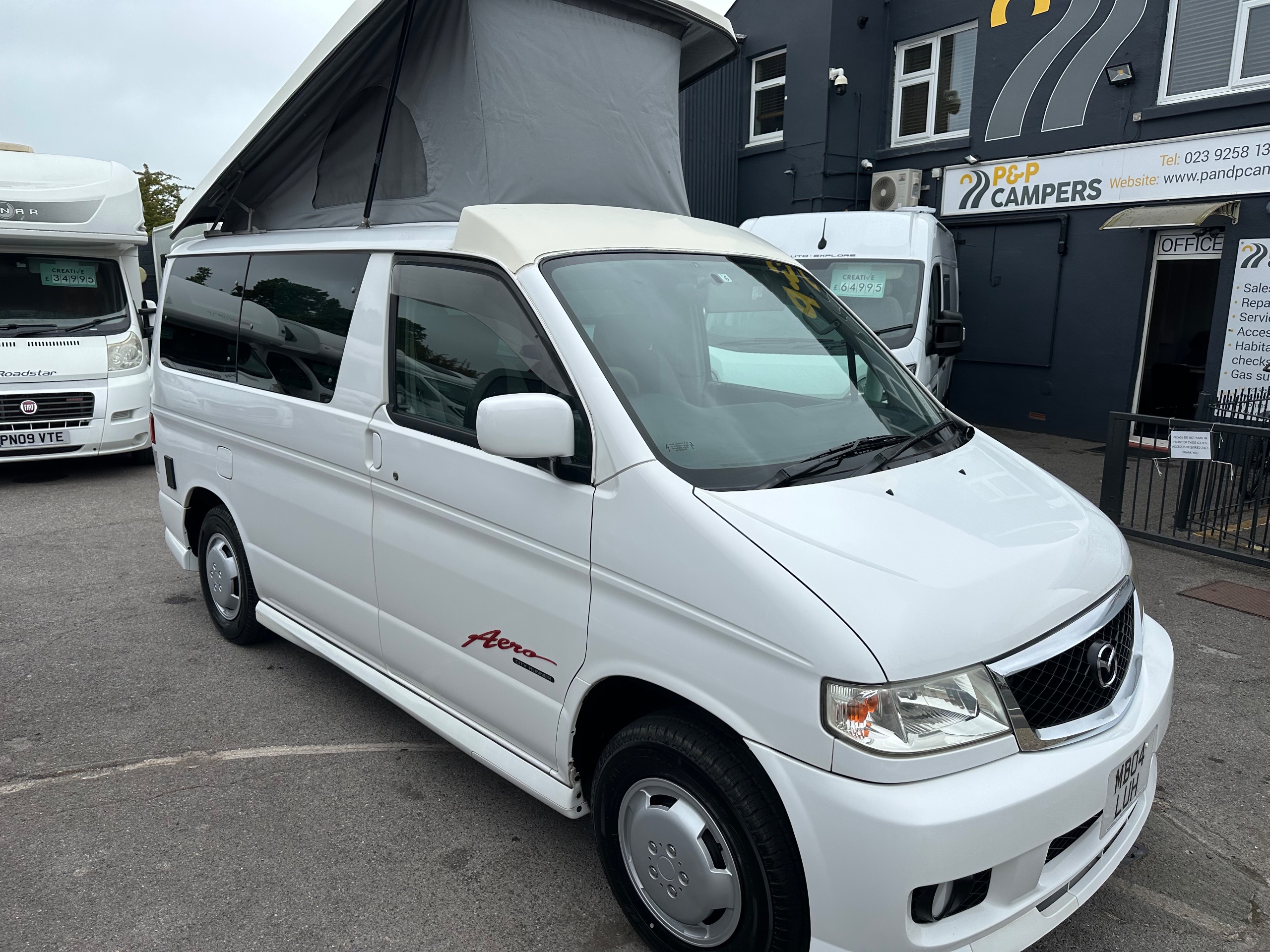 2004 Mazda Bongo White