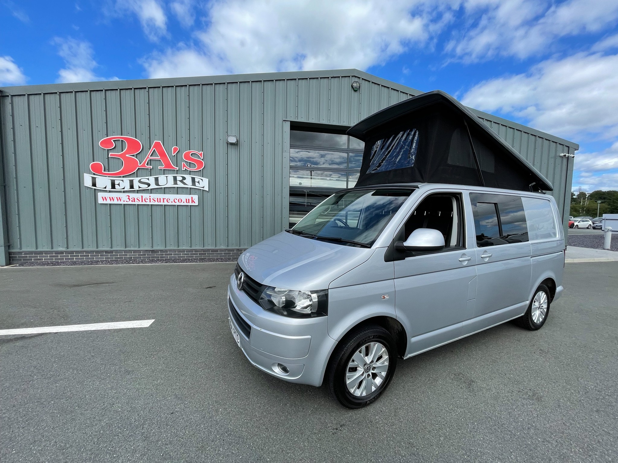 2022 VW T6.1 SWB Highline DSG 150 – Ricos Conversion Transporter Camper Van