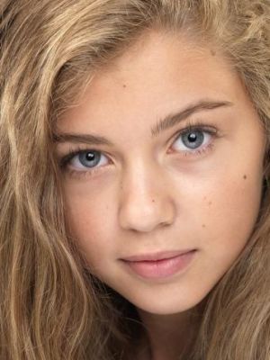 Esa Halil, Actor, Thames Ditton, surrey