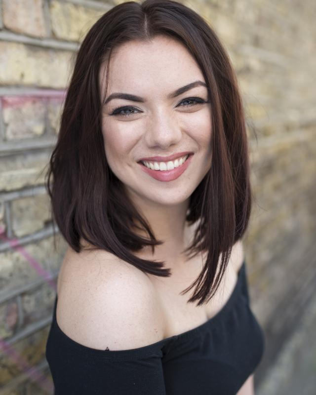 Gillian Quinn, Singer, London