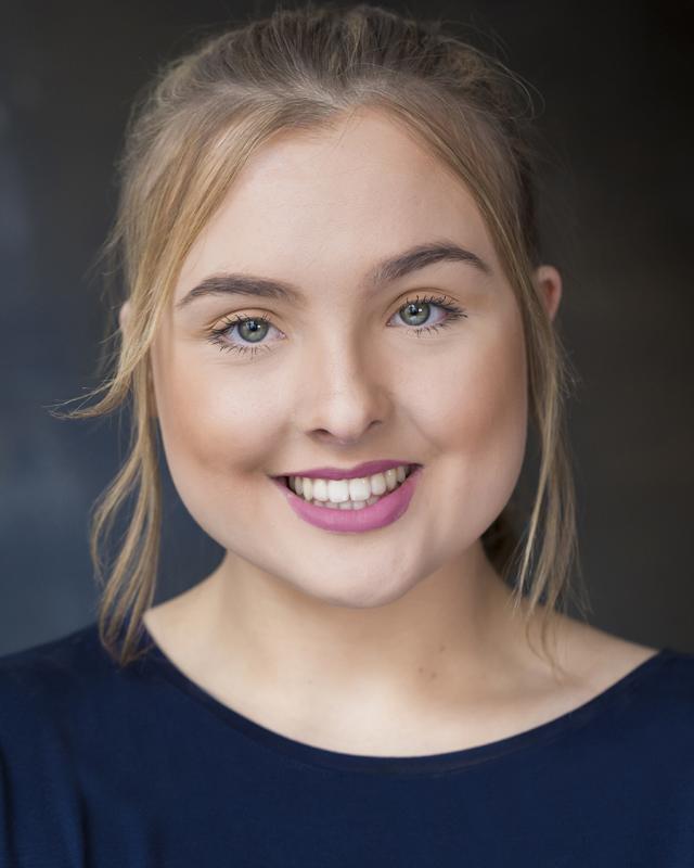 Chloe Barrett, Singer, Nottingham