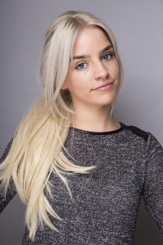 Rebecca Large's Instagram, Twitter & Facebook on IDCrawl