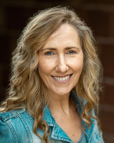 Fiona Johnson's Instagram, Twitter & Facebook on IDCrawl