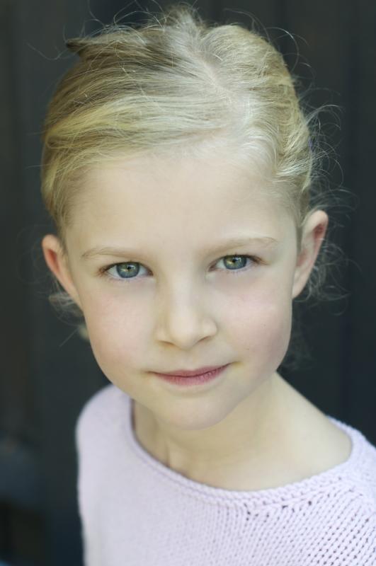 Clara Kelly, Actor, England