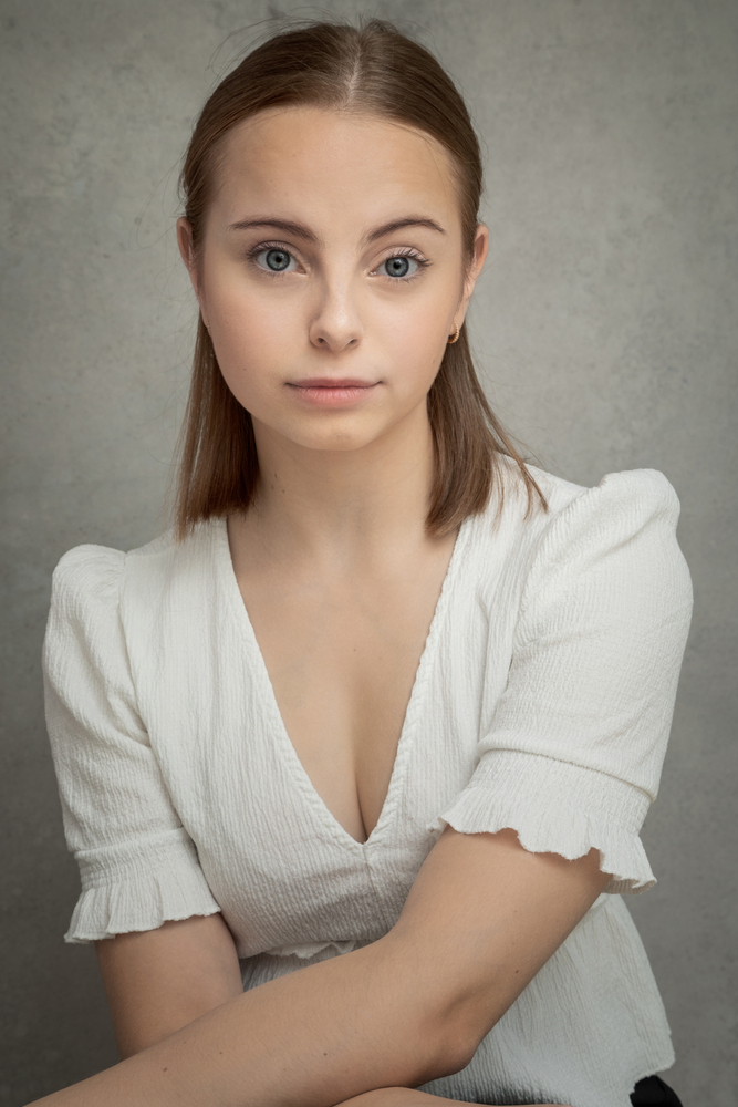 Ella Whitehead, Actor, England