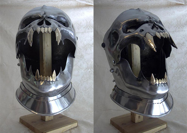 Demonic skull helmet