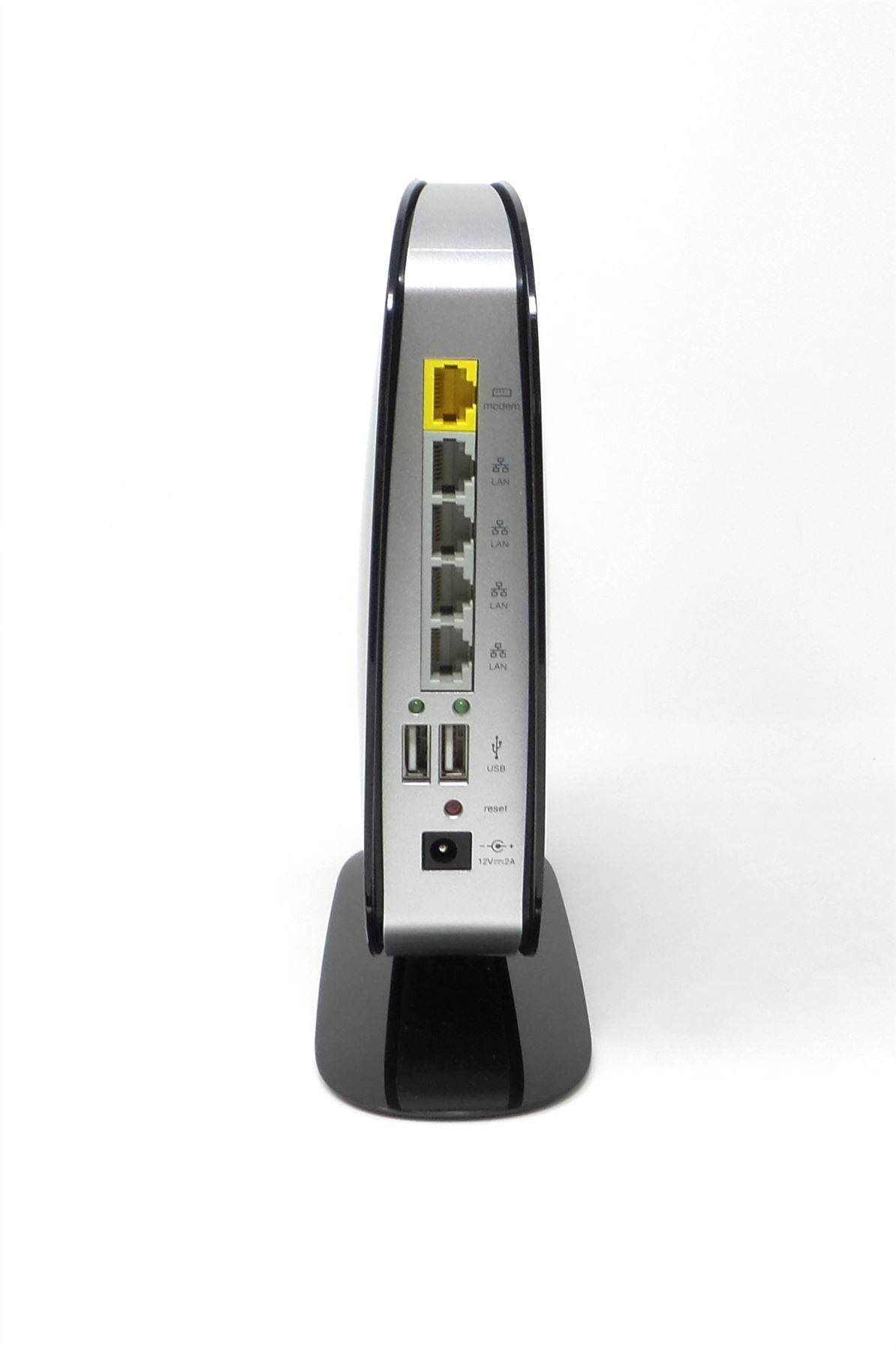 Belkin N750 DB Wireless WiFi/Dual Band 4-port Router Black F9K1102 Bare ...