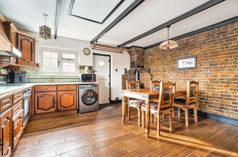 Property for Sale in Well Penn Road, Cliffe, Rochester, Kent, Me3 ...