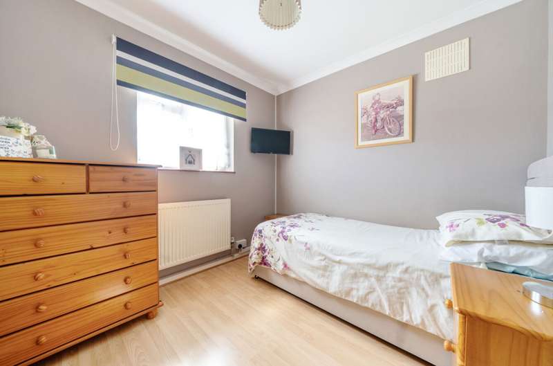 Property for Sale in Lucking Lane, Bognor Regis, Po22 | Nethouseprices.com