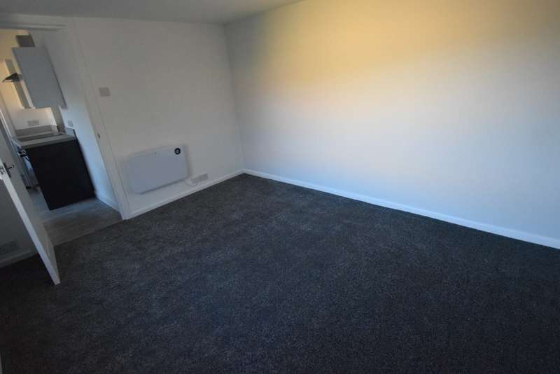 Property to rent in Windham Road, Bournemouth, Bh1 | Nethouseprices.com