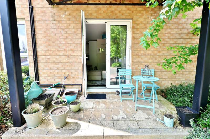 Property for Sale in Hawker Drive, Addlestone, Runnymede, Surrey, Kt15 ...