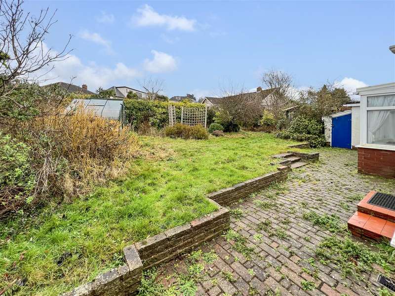 Property for Sale in Gulls Way, Heswall, Wirral, Ch60 | Nethouseprices.com