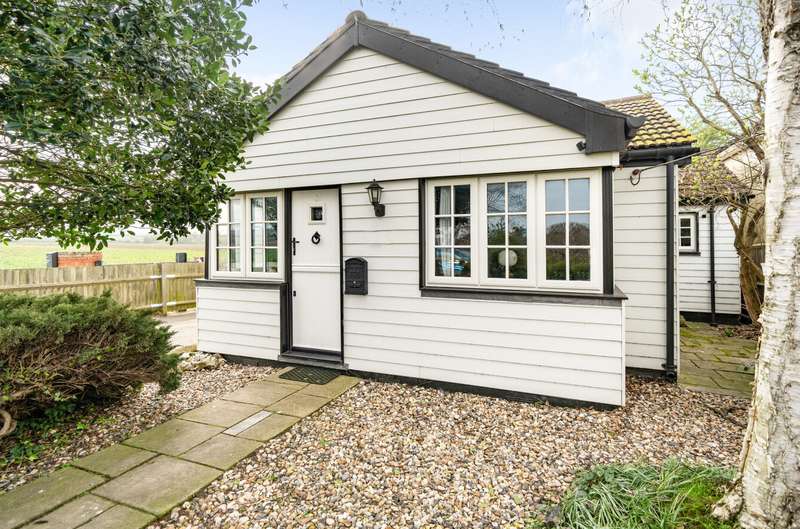 Property for Sale in Well Penn Road, Cliffe, Rochester, Kent, Me3 ...