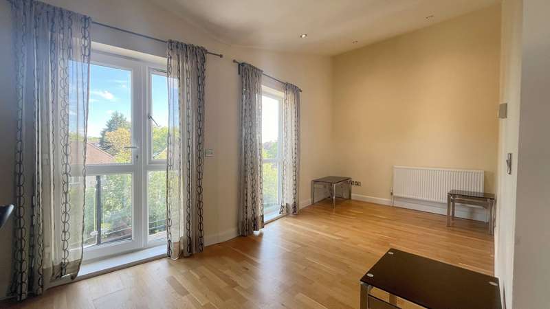 Property to rent in Eaton Road Sutton, Sm2 | Nethouseprices.com