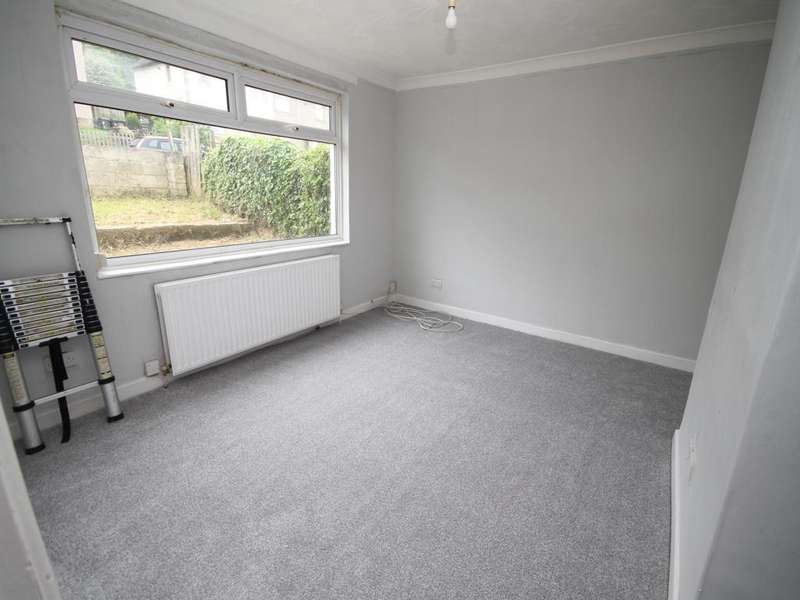 Property for Sale in West Royd Drive, Shipley, Bd18 | Nethouseprices.com