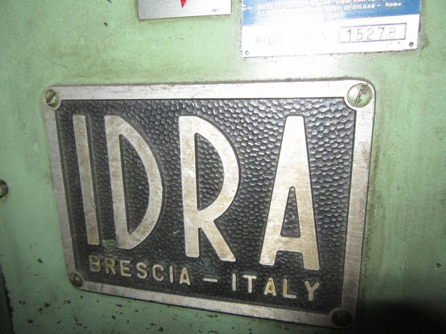 Lot Injection moulding machine Idra