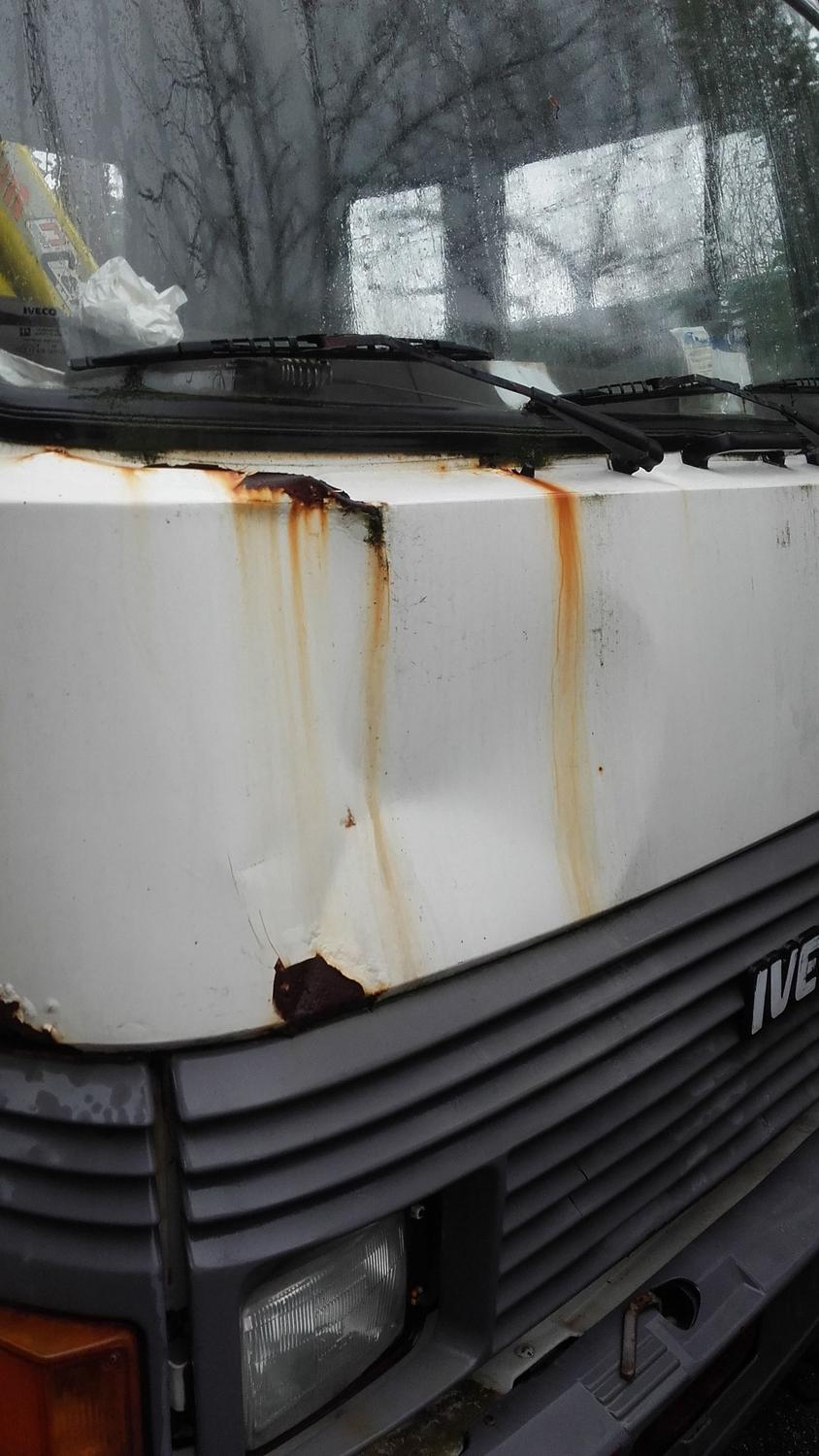 Lot Iveco Unic truck