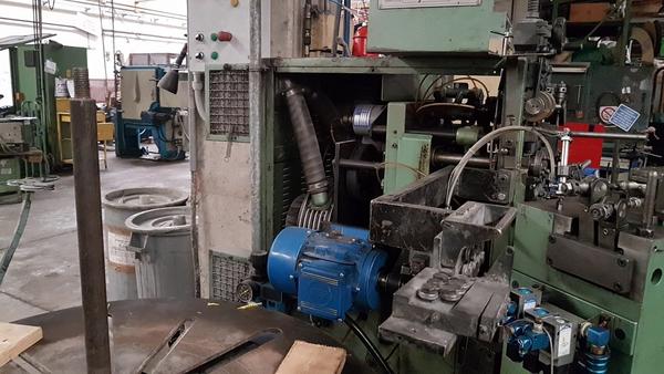 Lot Simplex Rapid springs molding machine