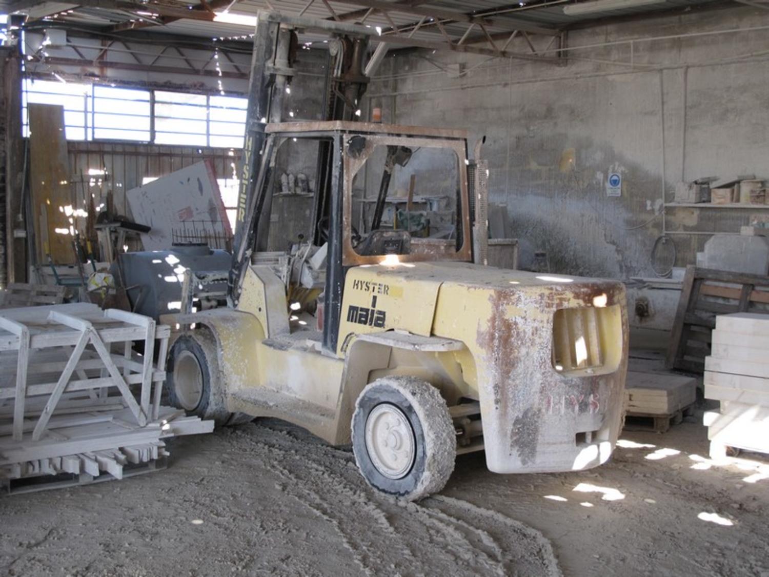 Lot Hyster H700 XL forklift truck