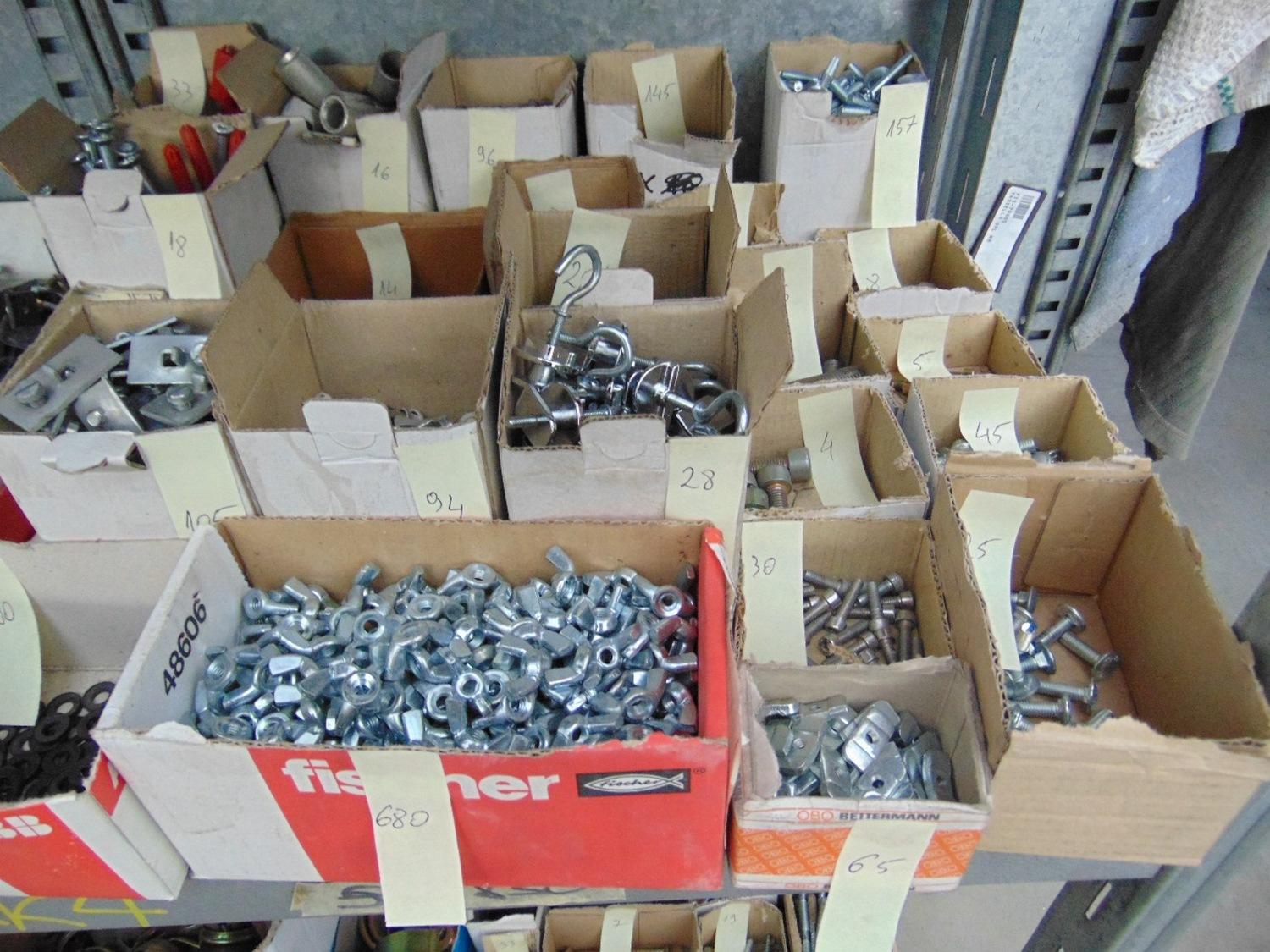 Lot Small metal products