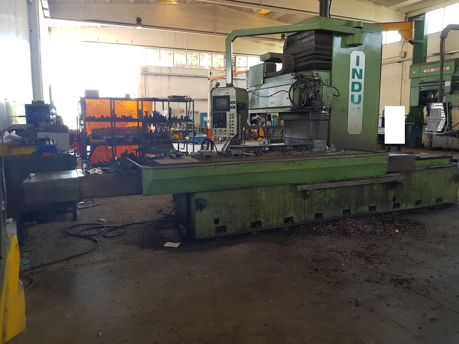 Lot Induma milling machine