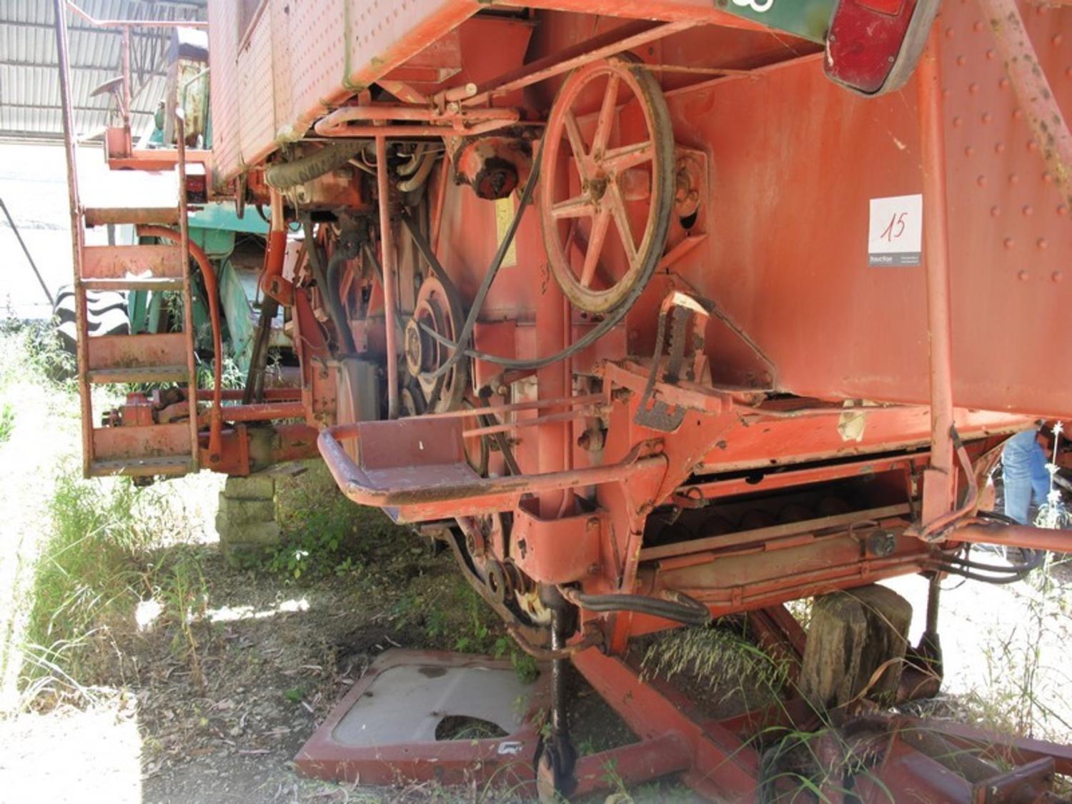 Lot Laverda Combine harvester