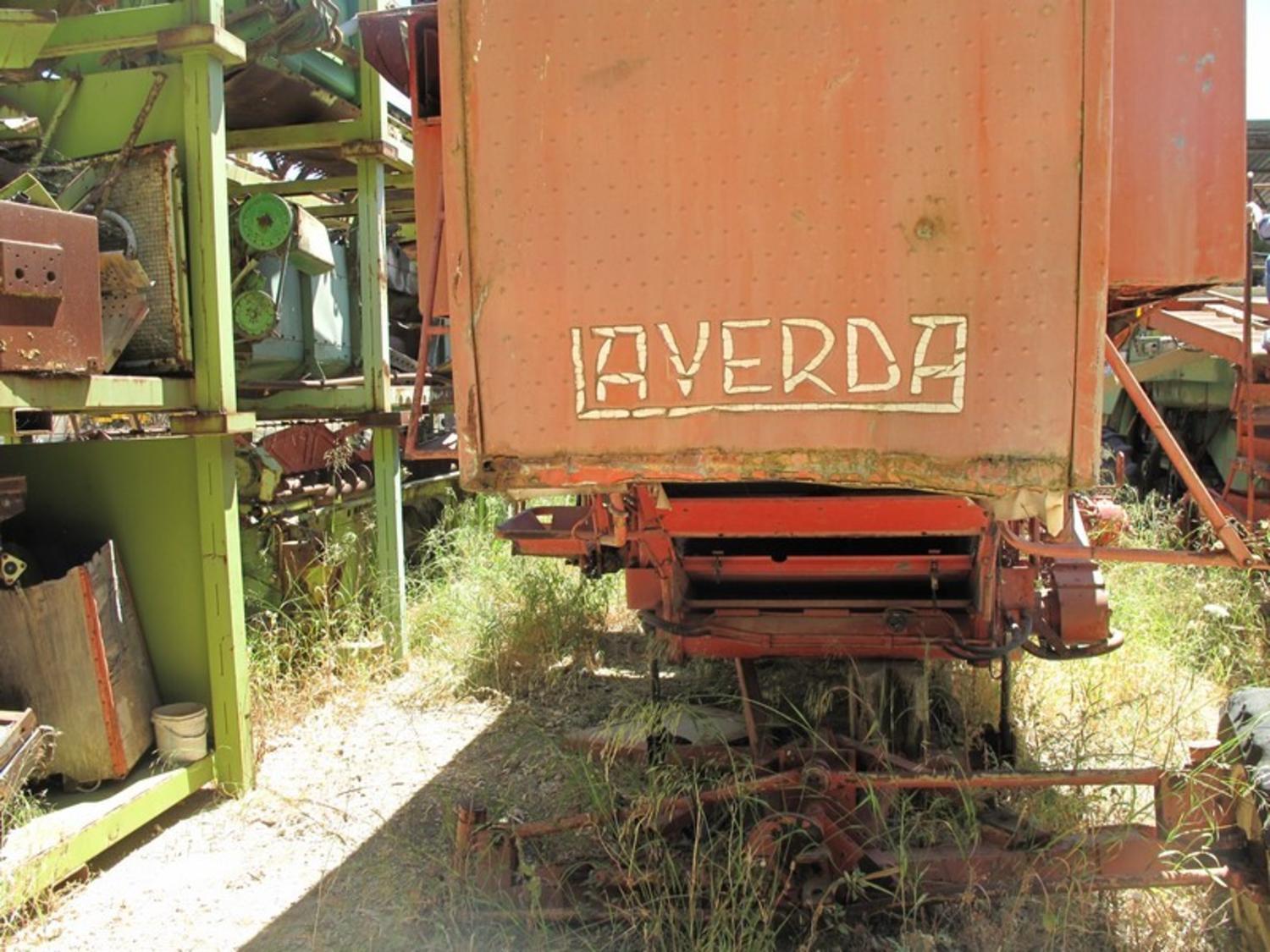 Lot Laverda Combine harvester