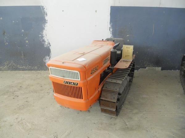 Lot Fiat crawler tractor