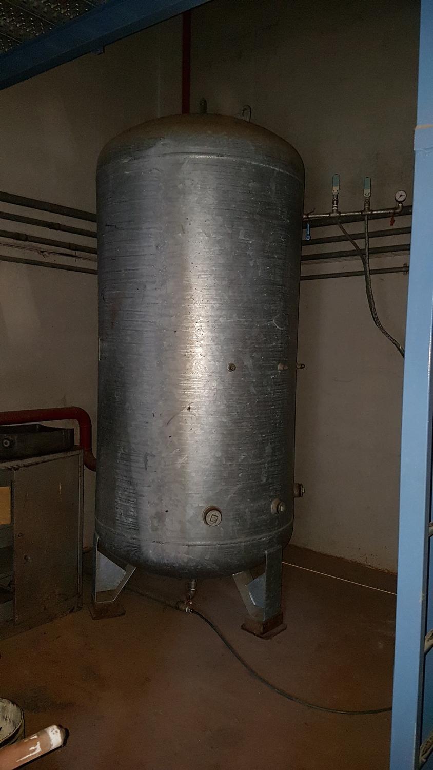 Lot Autoclave tank