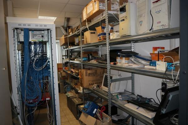 Lot Electronic office equipment