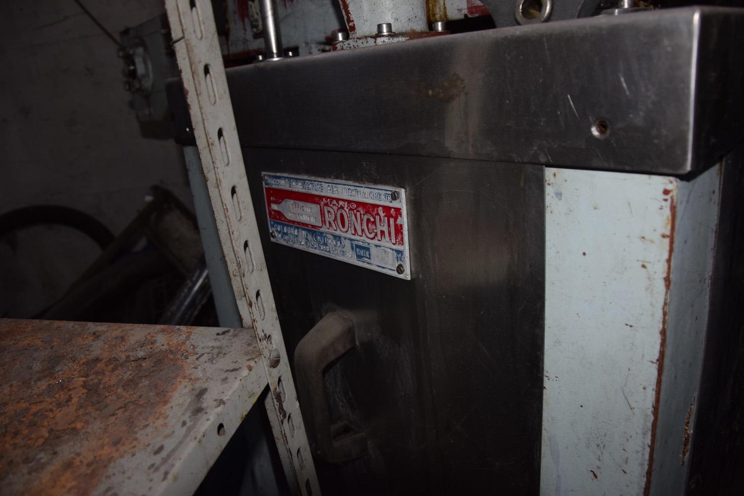 Lot Ronchi capping machine