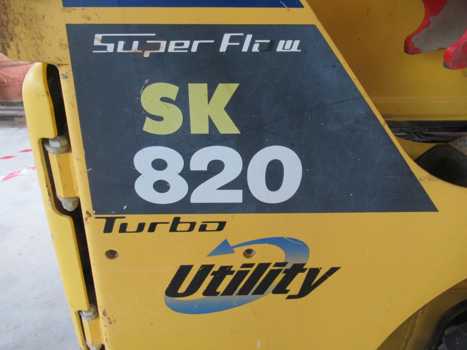 Lot Komatsu sk820 skid steer loader