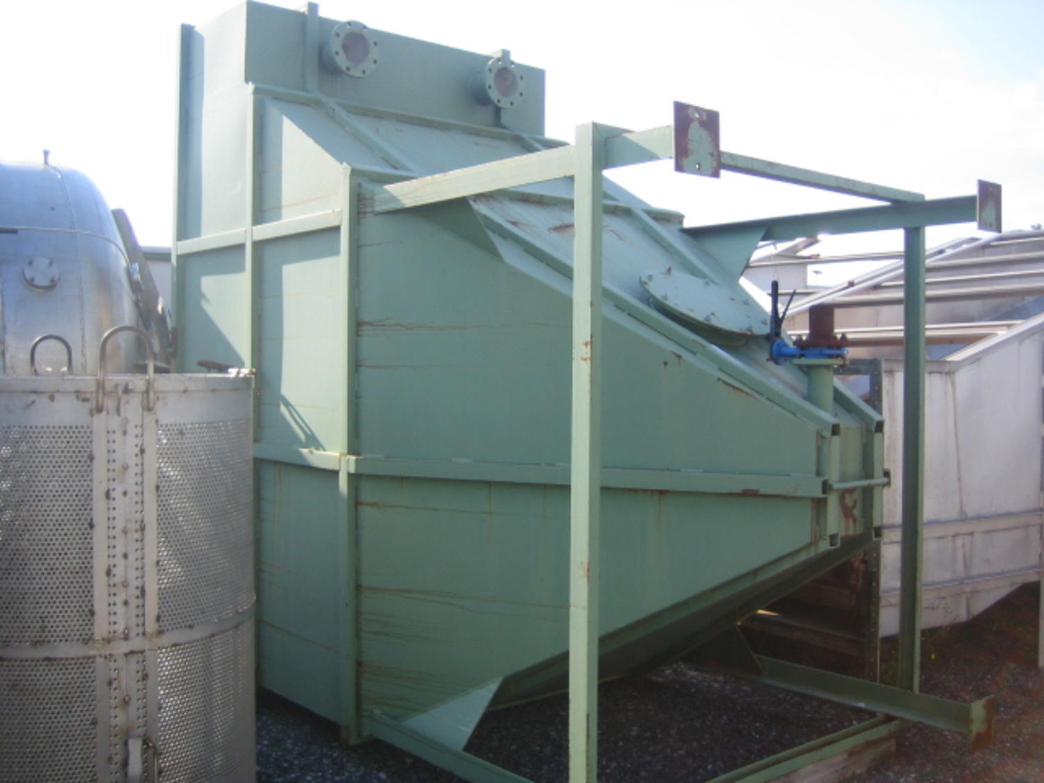 Lot Gritting machine