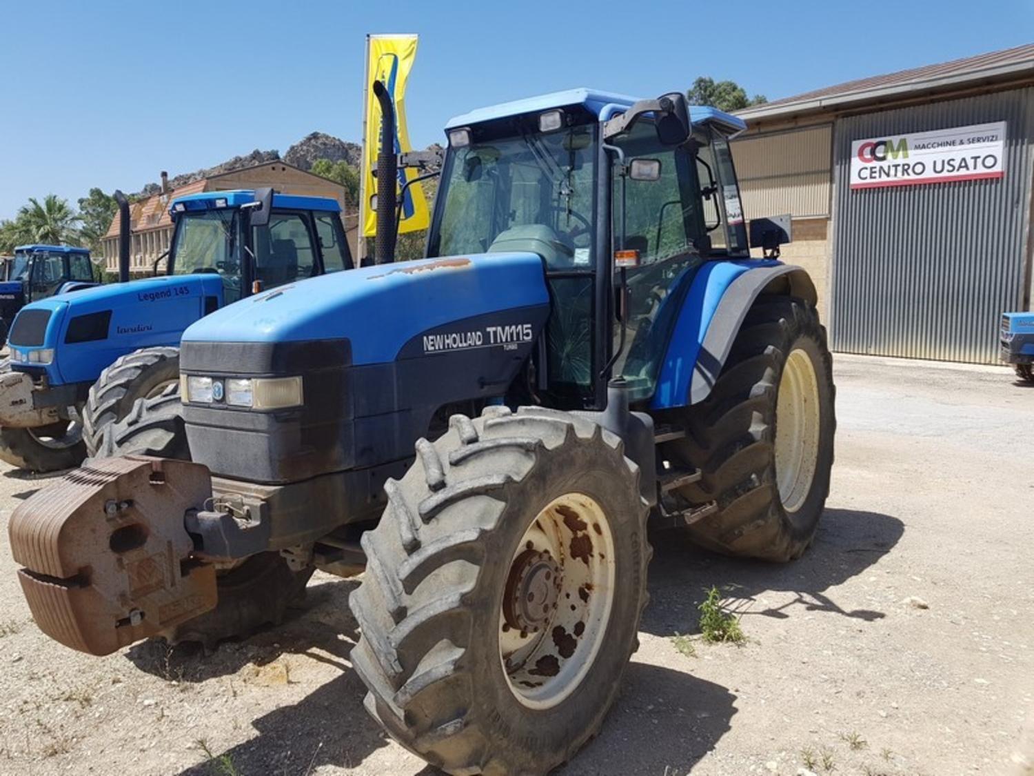 Lot New Holland TM 115 tractor
