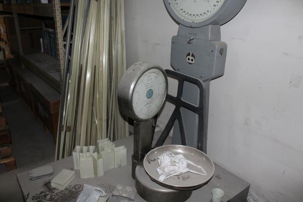 Lot Scales Justus and Gazzeri