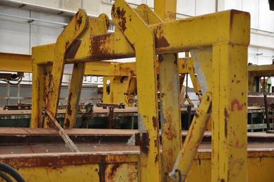 Lot Formwork and vibration system