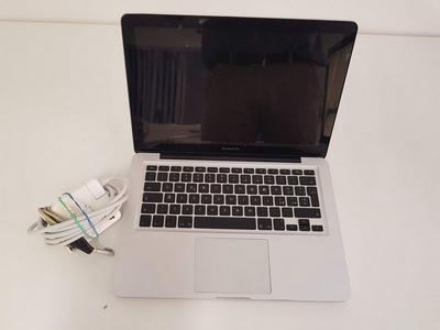 Lot MacBook Pro