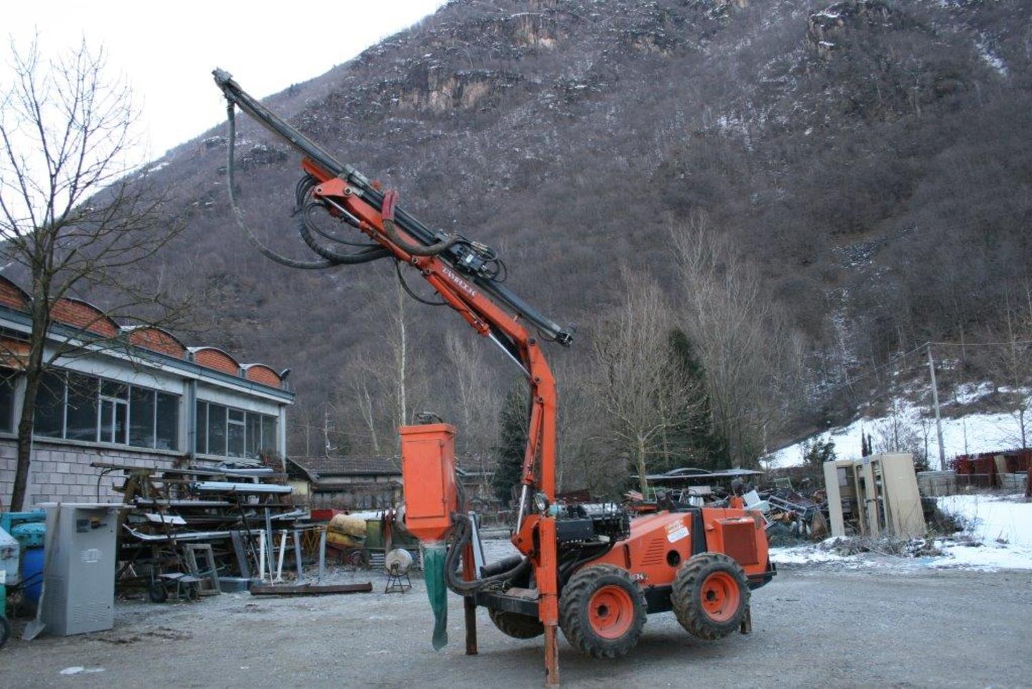Lot Tamrock Commando 100 drilling machine