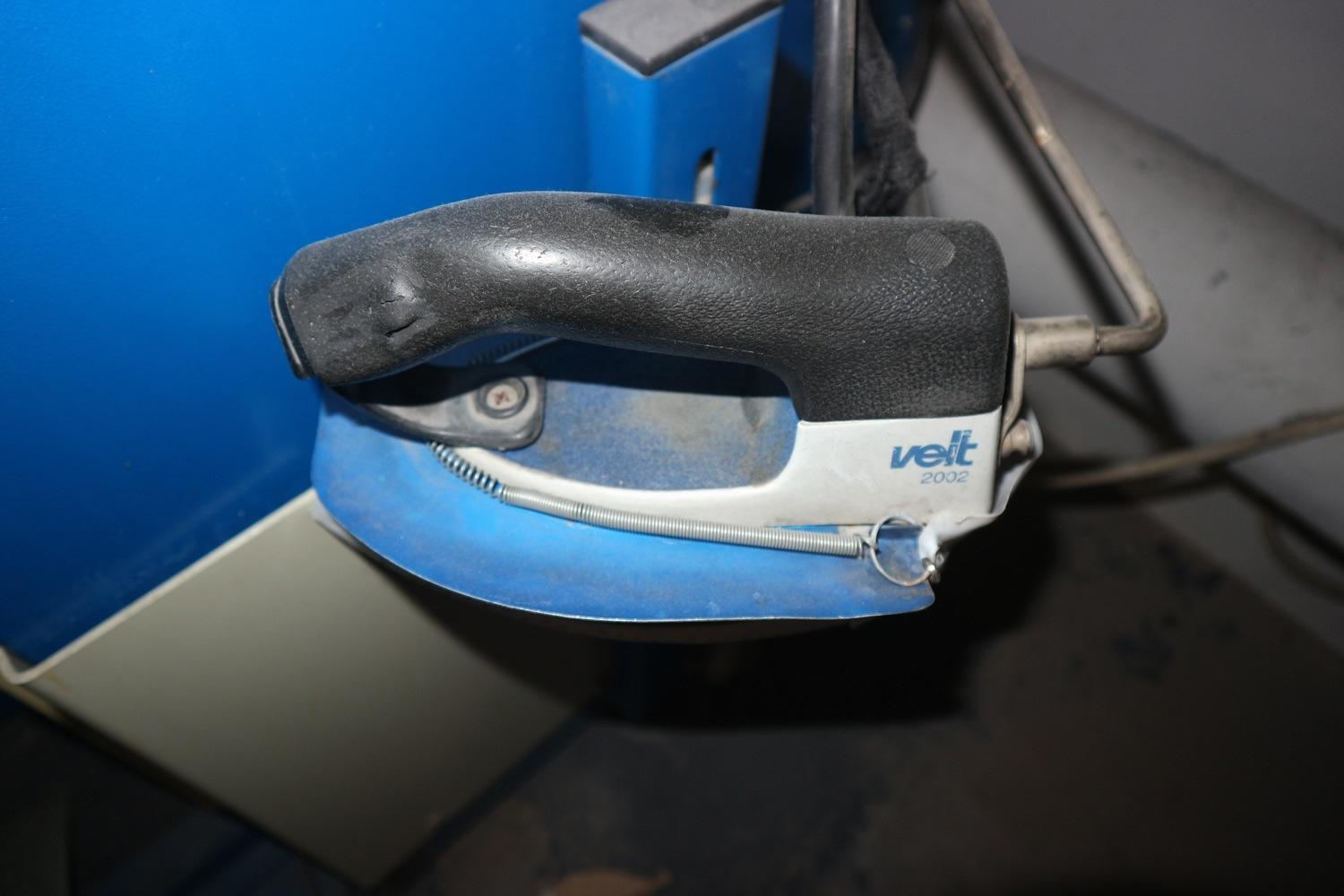 Lot Simac sewing machine and Veit ironing tables