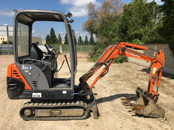 26#3637 Miniescavatore Hitachi ZX16, Perugia, Umbria - Annunci Industriali