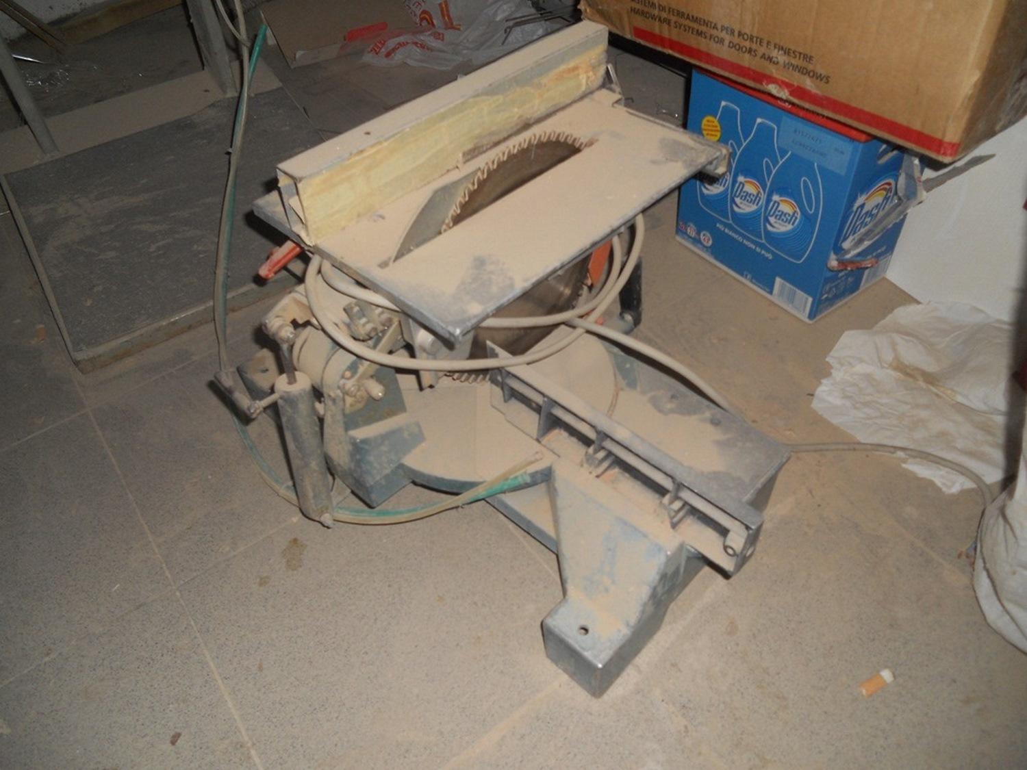 Lot Bench saw and Atro stapler