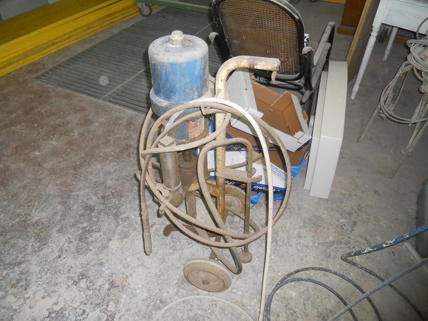 Lot Bench saw and Atro stapler