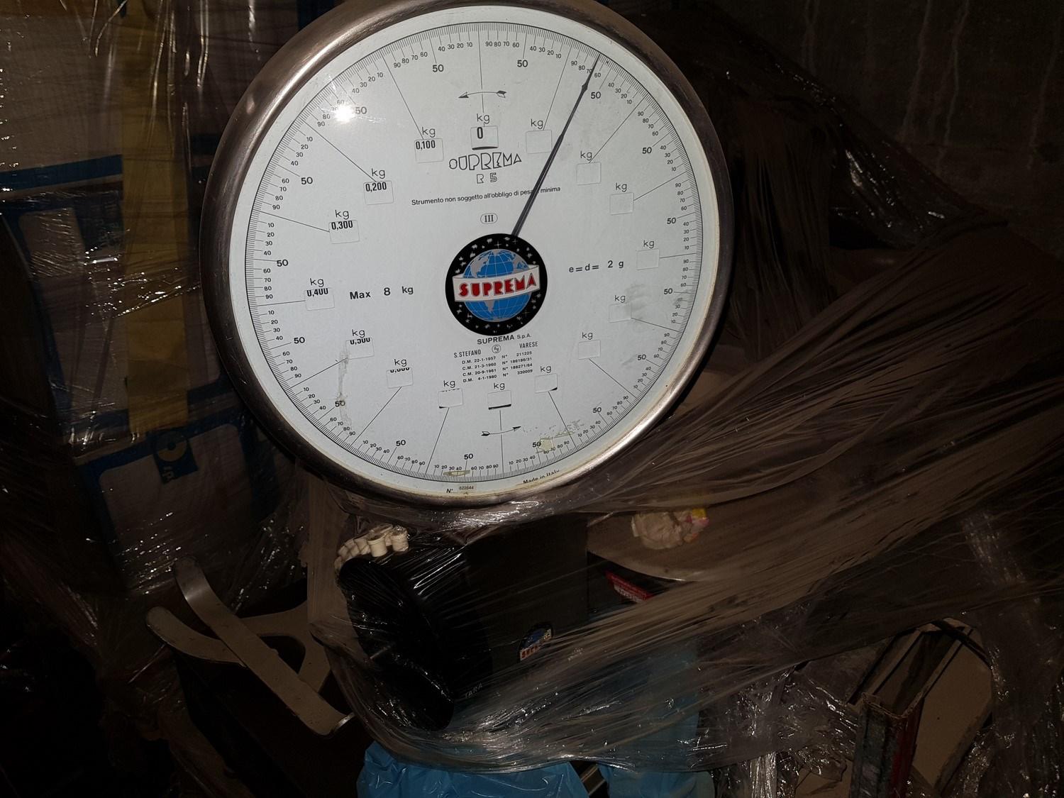 Lot Suprema and Bizerba scales