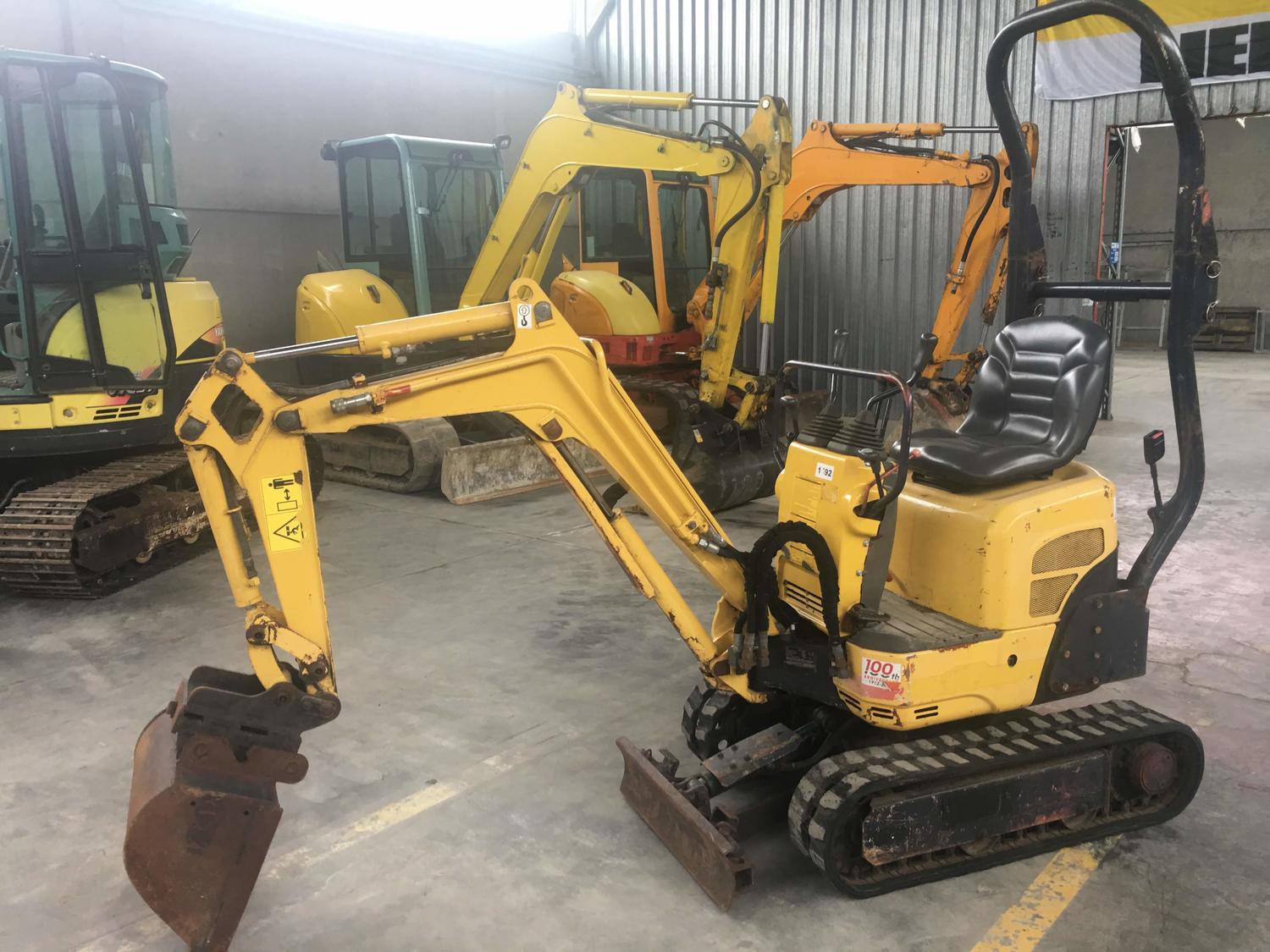 Lot Yanmar SV08 mini excavator